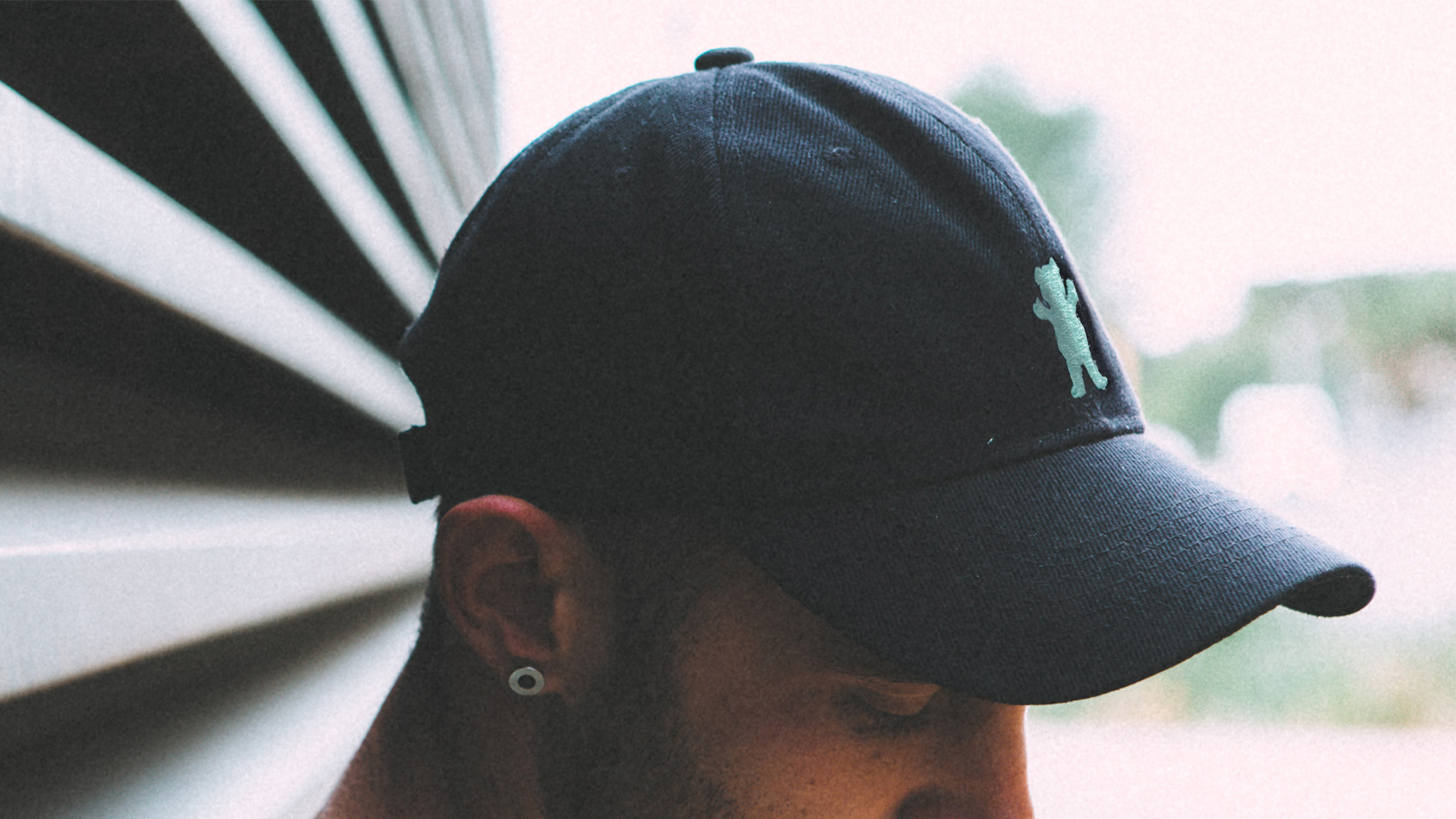 Dad Hat: como usar o boné em 2022 - Overboard Blog