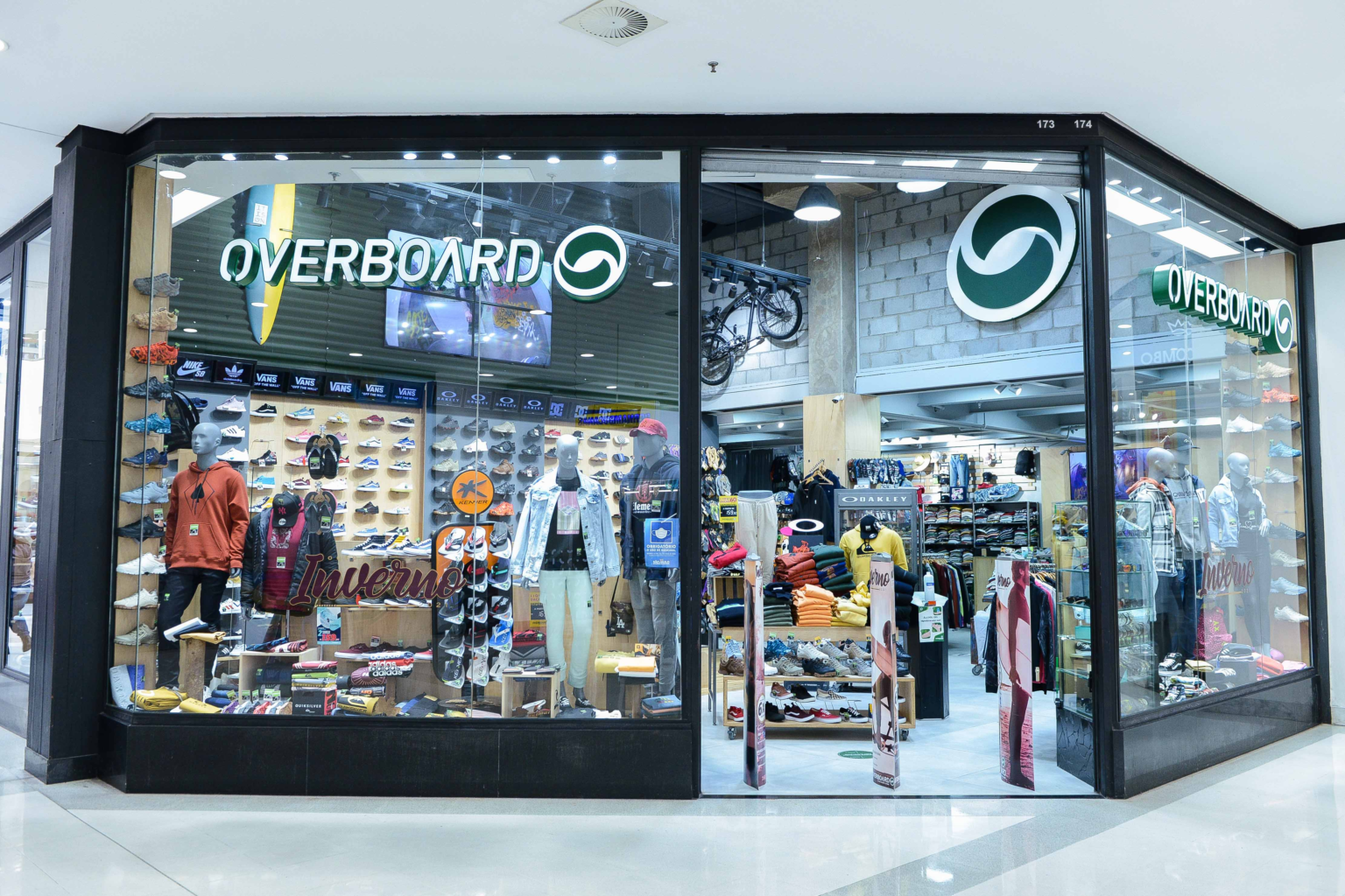 Aniversário 33 anos Overboard X Collab Oakley - Overboard Blog